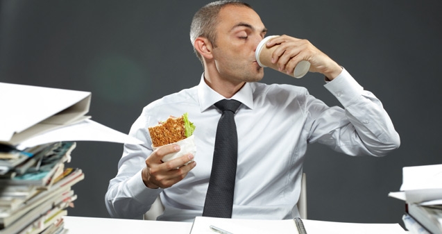 Eating at your desk can leave you out of shape | Healthy Living