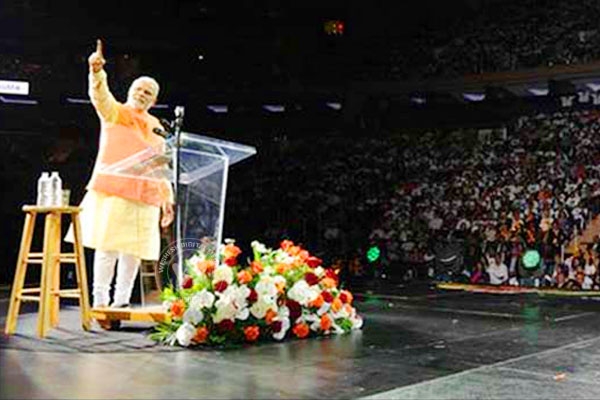 Narendra Modi delivers a hit show at Madison Square | Top Stories